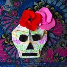 How to Make An Origami Skull – Leyla Torres – Origami Spirit